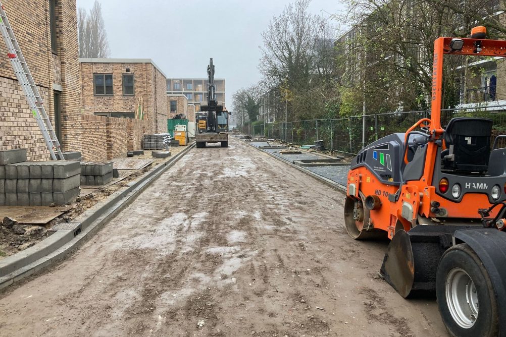 Herms BV – Kraanverhuur Afvalinzameling Grondwerk Sloopwerk Transport Zand & grind